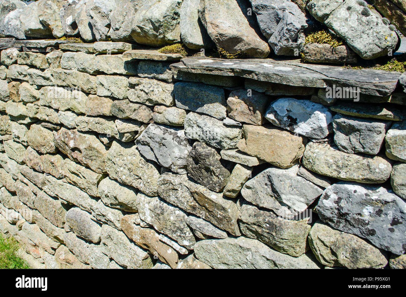 Detail of a traditional dry stone wall Stock Photo - Alamy