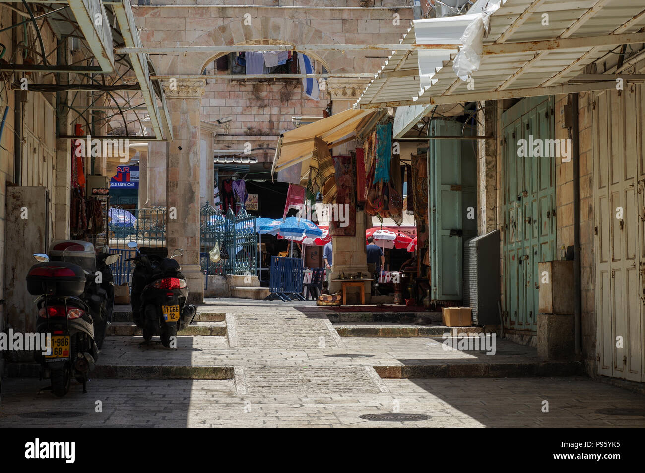 Arab market hi-res stock photography and images - Alamy