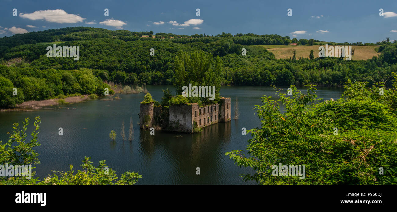 The drowned 15th century ruins of Chateau Grandval, in Occitanie ...