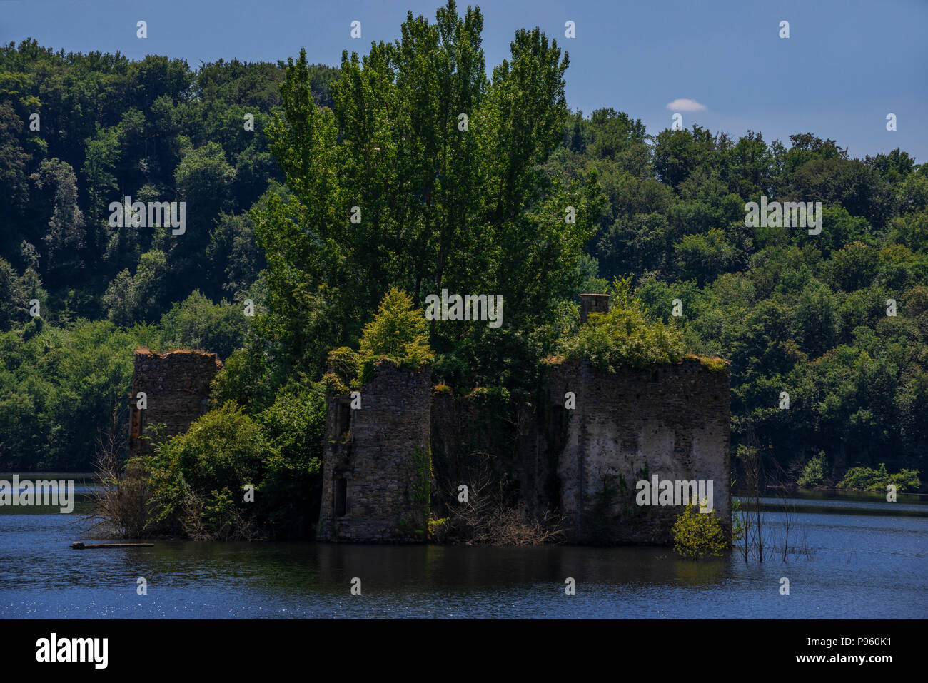 The drowned 15th century ruins of Chateau Grandval, in Occitanie ...