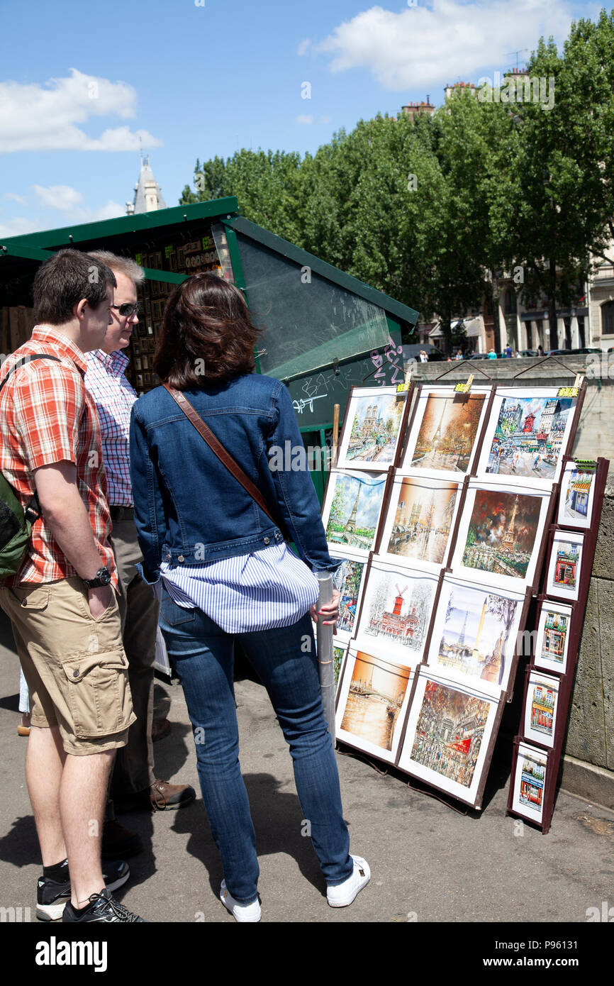 Art and Retro Stalls Along River Seine in Paris, France Stock Photo - Alamy