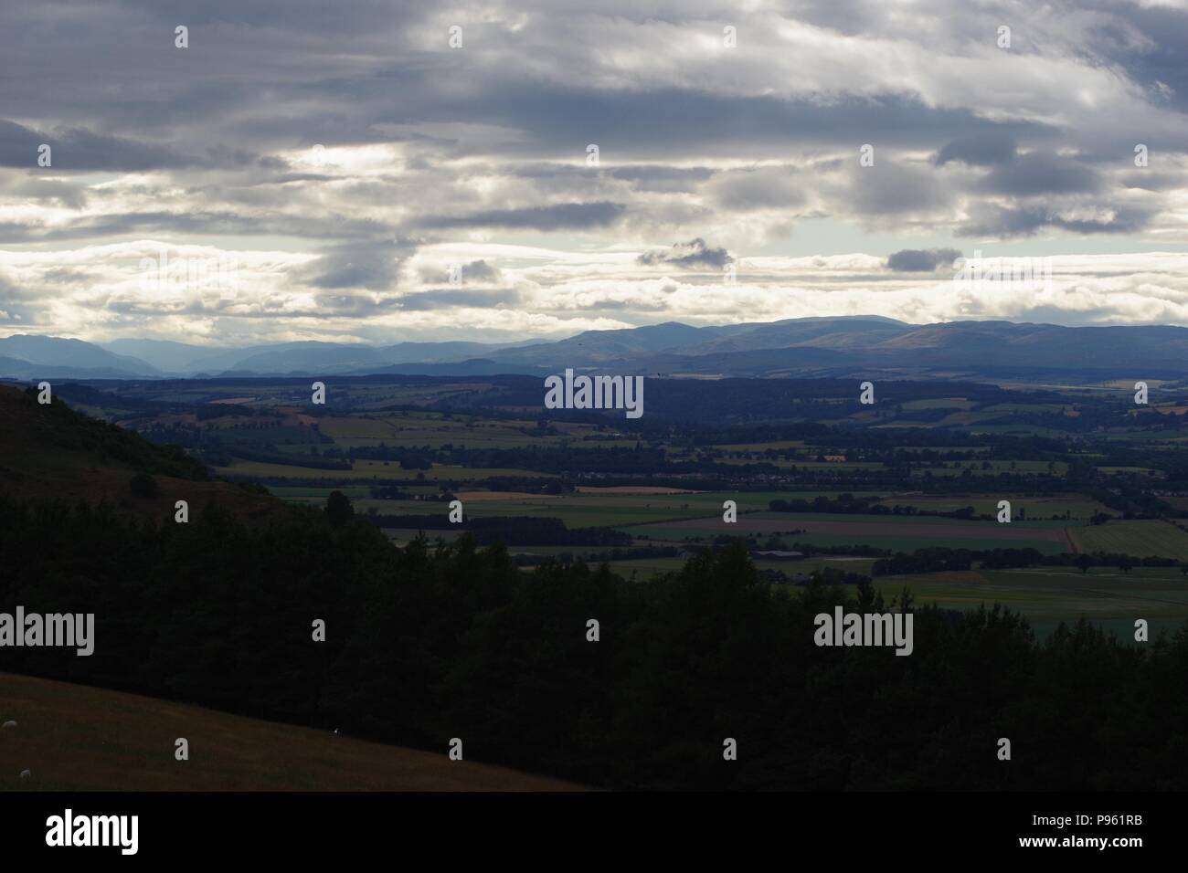 Perth skyline scotland hi-res stock photography and images - Alamy