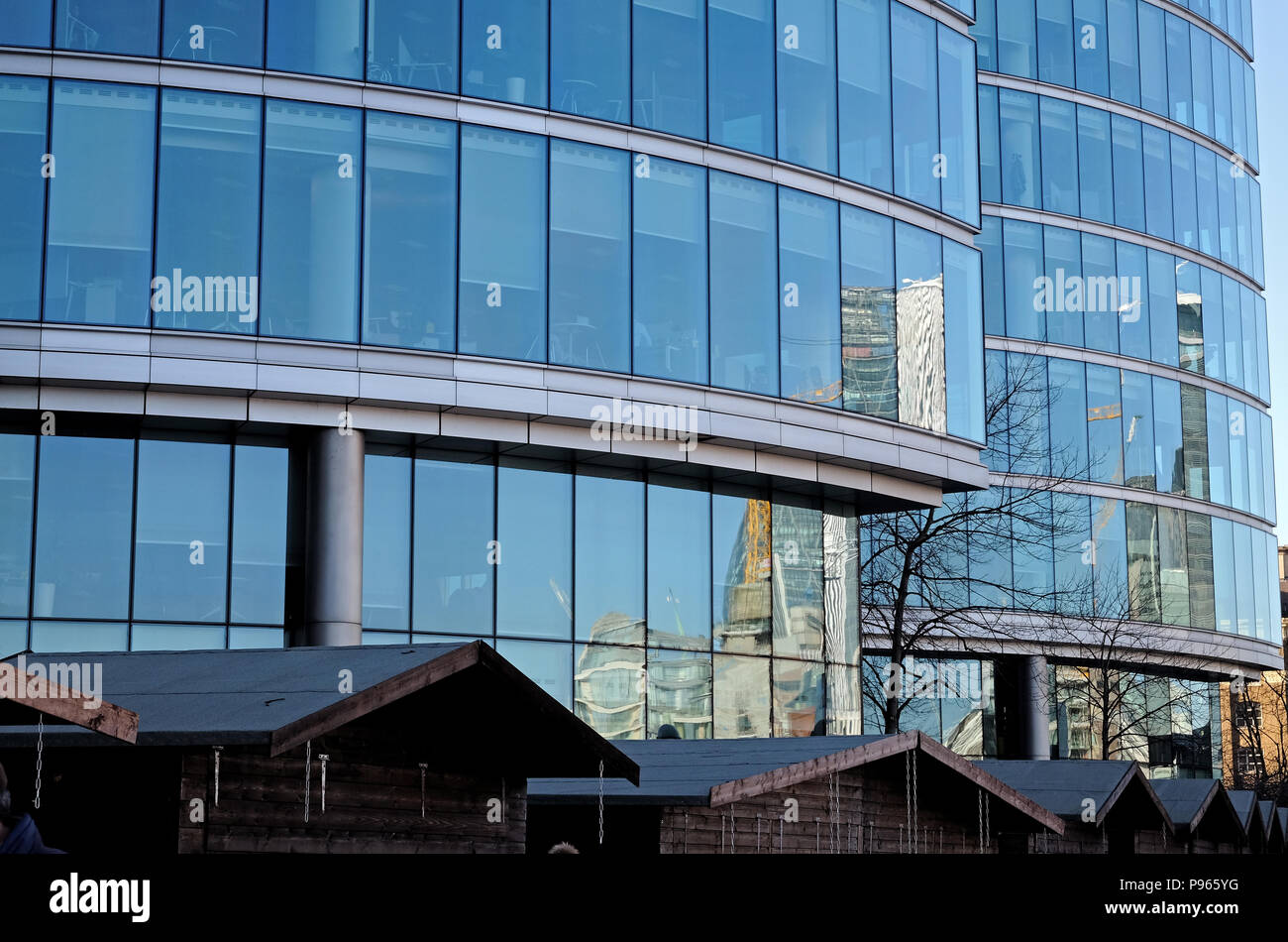 Modern developments london bridge hi-res stock photography and images ...
