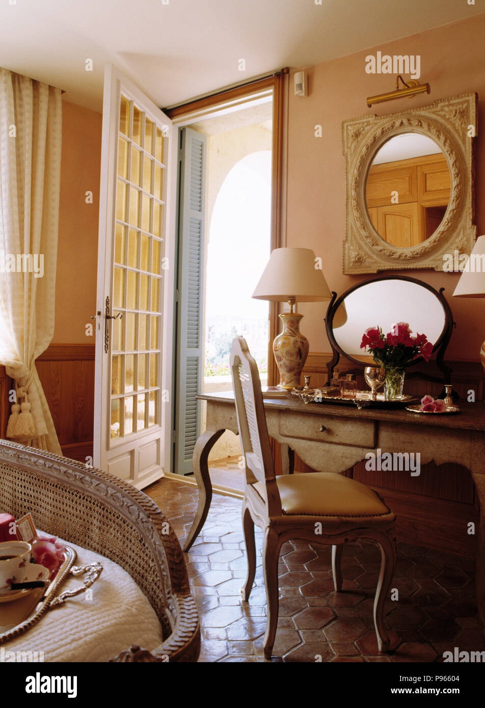 Glass veranda hi hi-res stock photography and images - Alamy