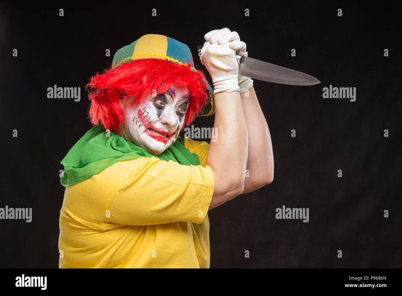 Scary Clowns With Knife