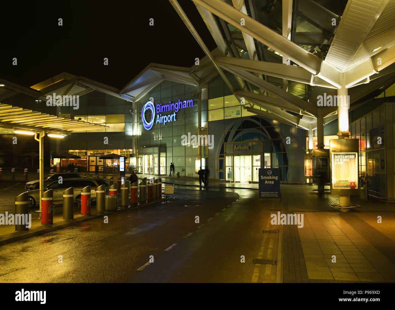 At birmingham international airport hi-res stock photography and images ...