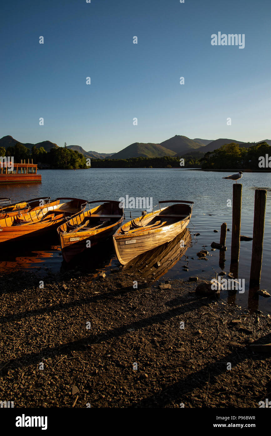 Derwentwater blue sky hi-res stock photography and images - Alamy