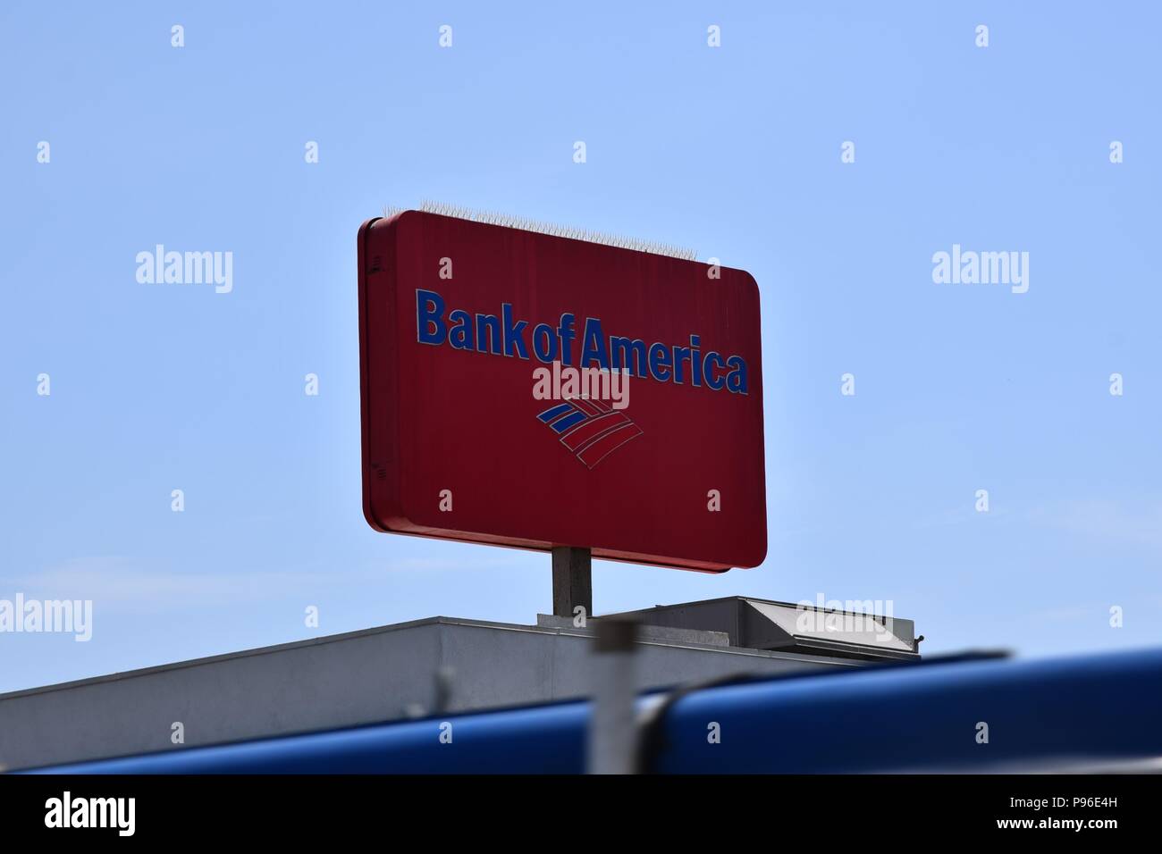 Bank of america sign hi-res stock photography and images - Alamy