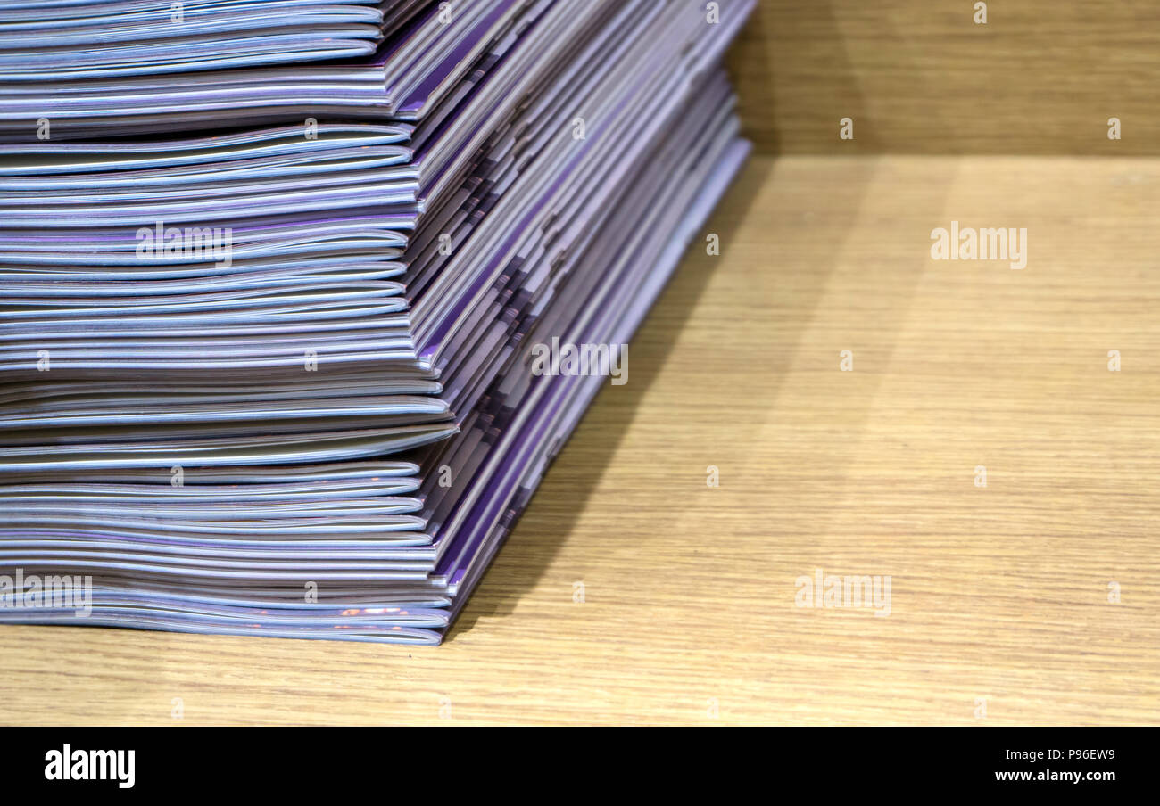 Pile of magazines hi-res stock photography and images - Alamy
