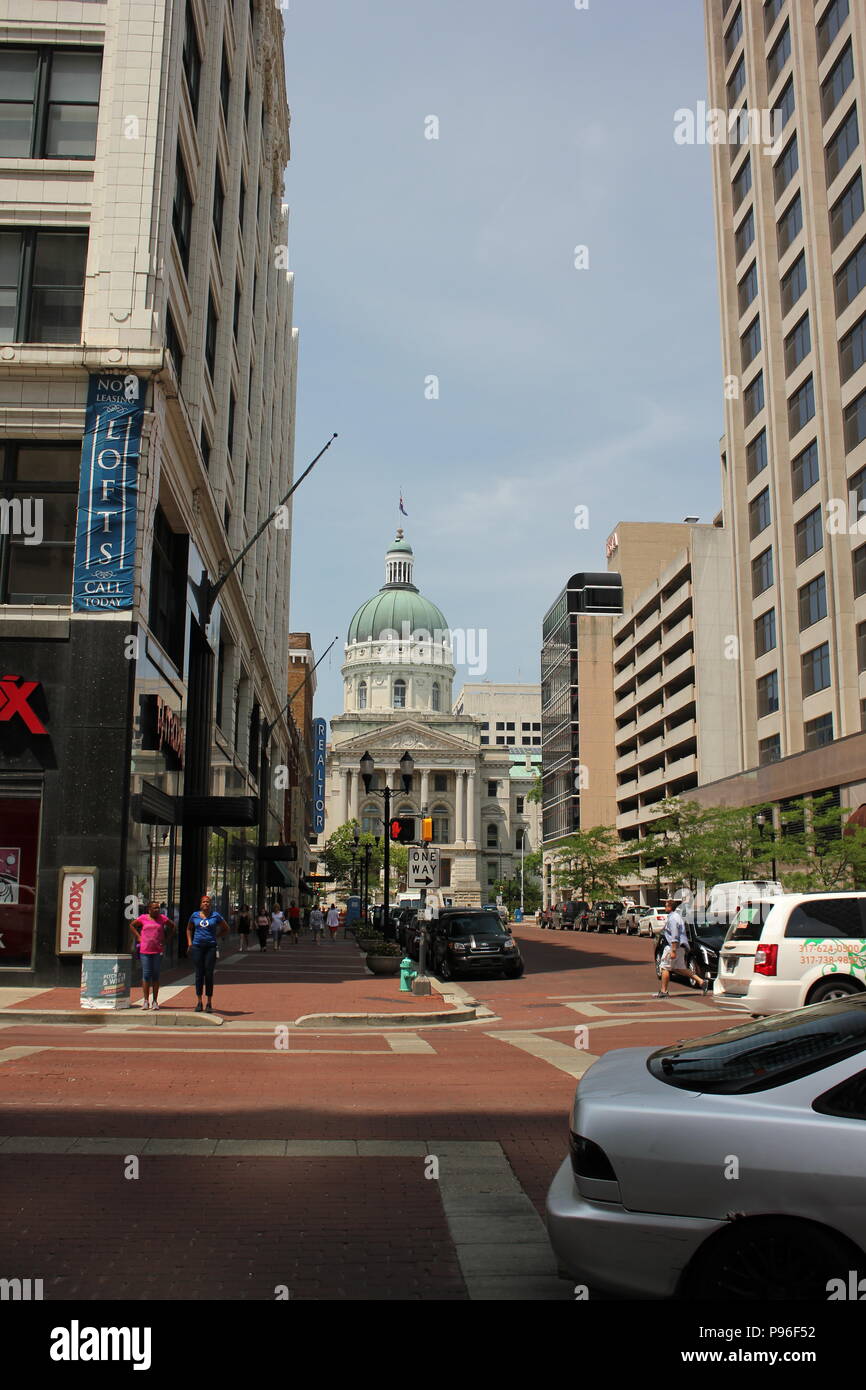 Street scene in downtown Indianapolis, Indiana Stock Photo - Alamy
