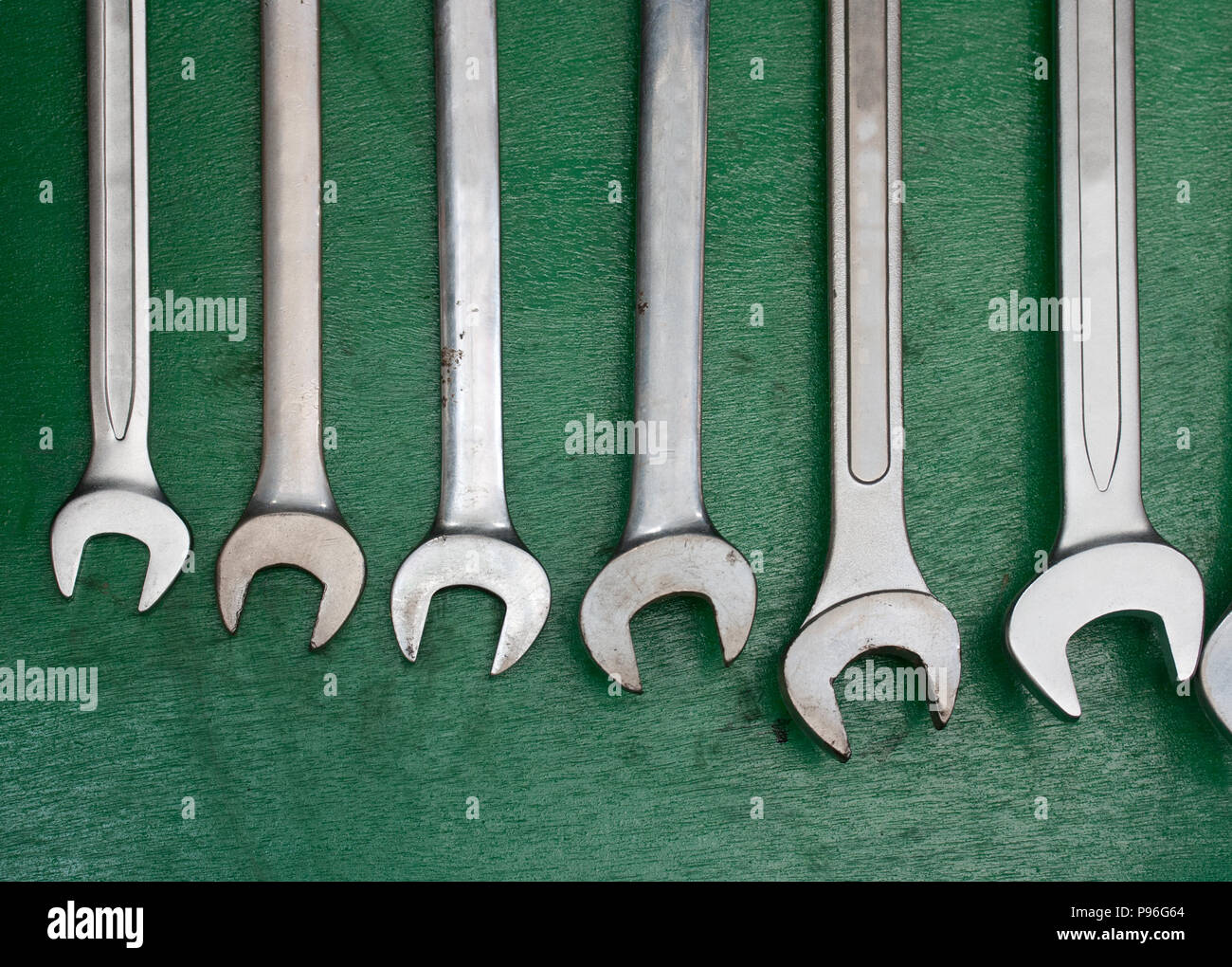 Gearing wrench hi-res stock photography and images - Alamy