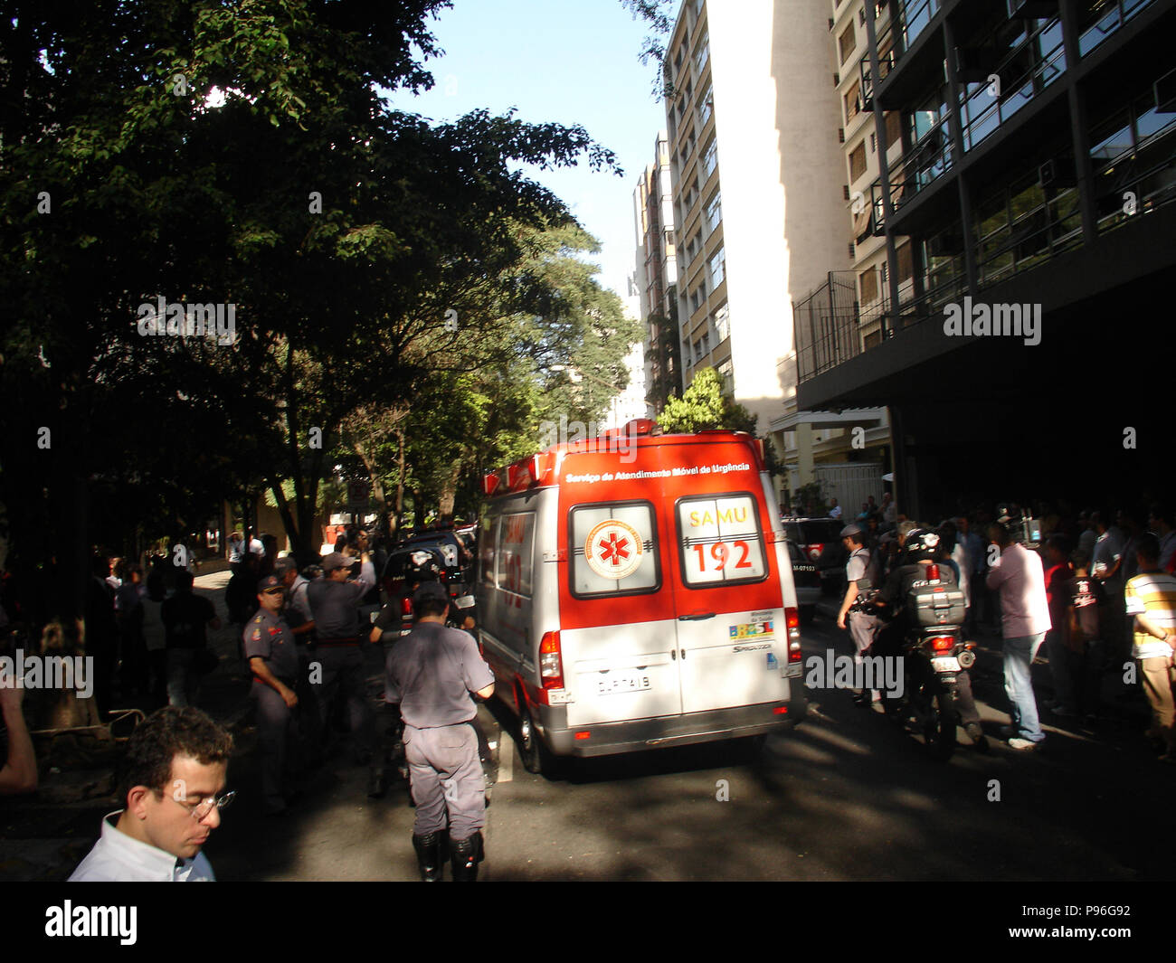 Ambulance emergency motorcycles hi-res stock photography and images - Alamy