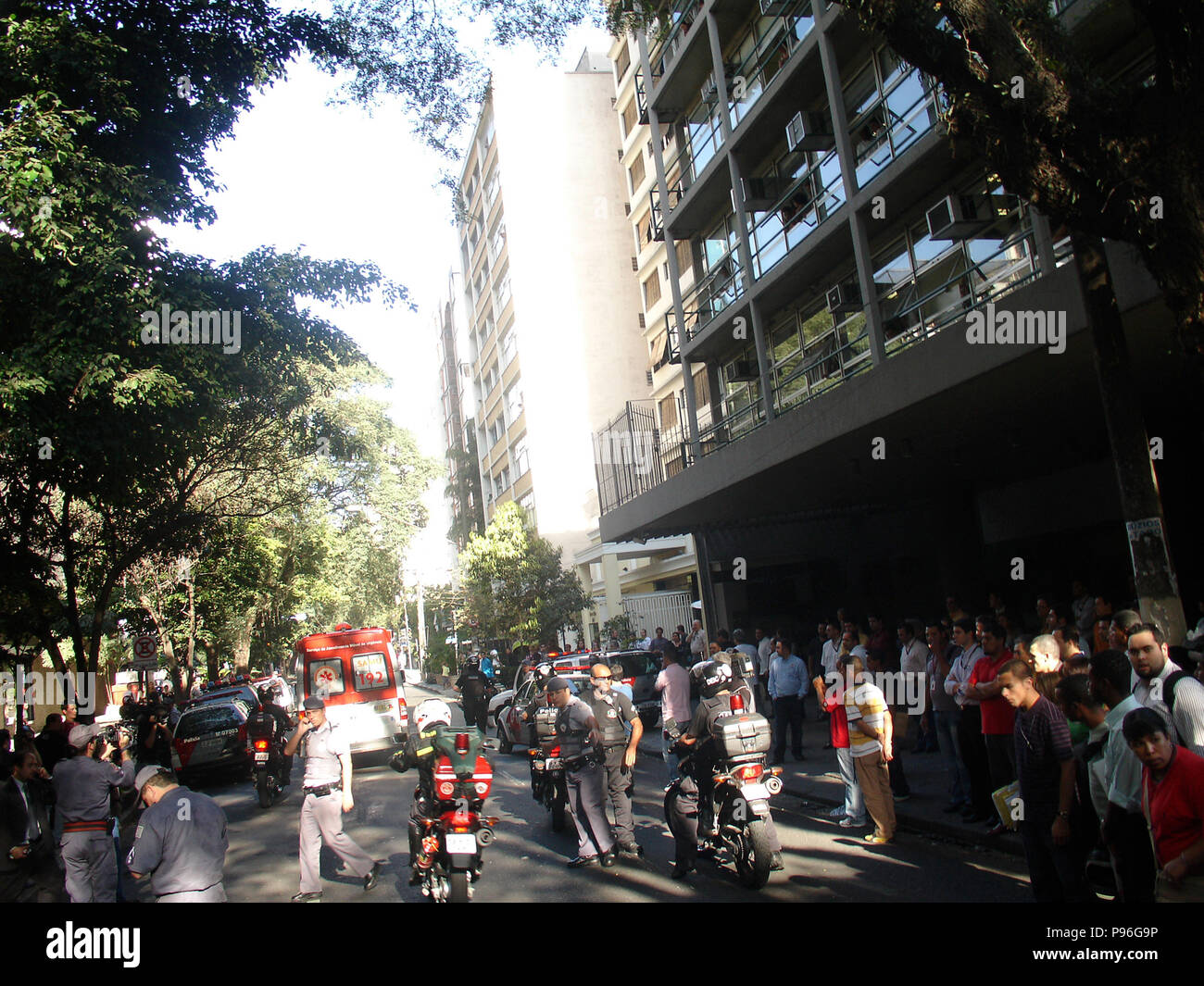 Ambulance, Alameda Santos, São Paulo, Brazil Stock Photo - Alamy