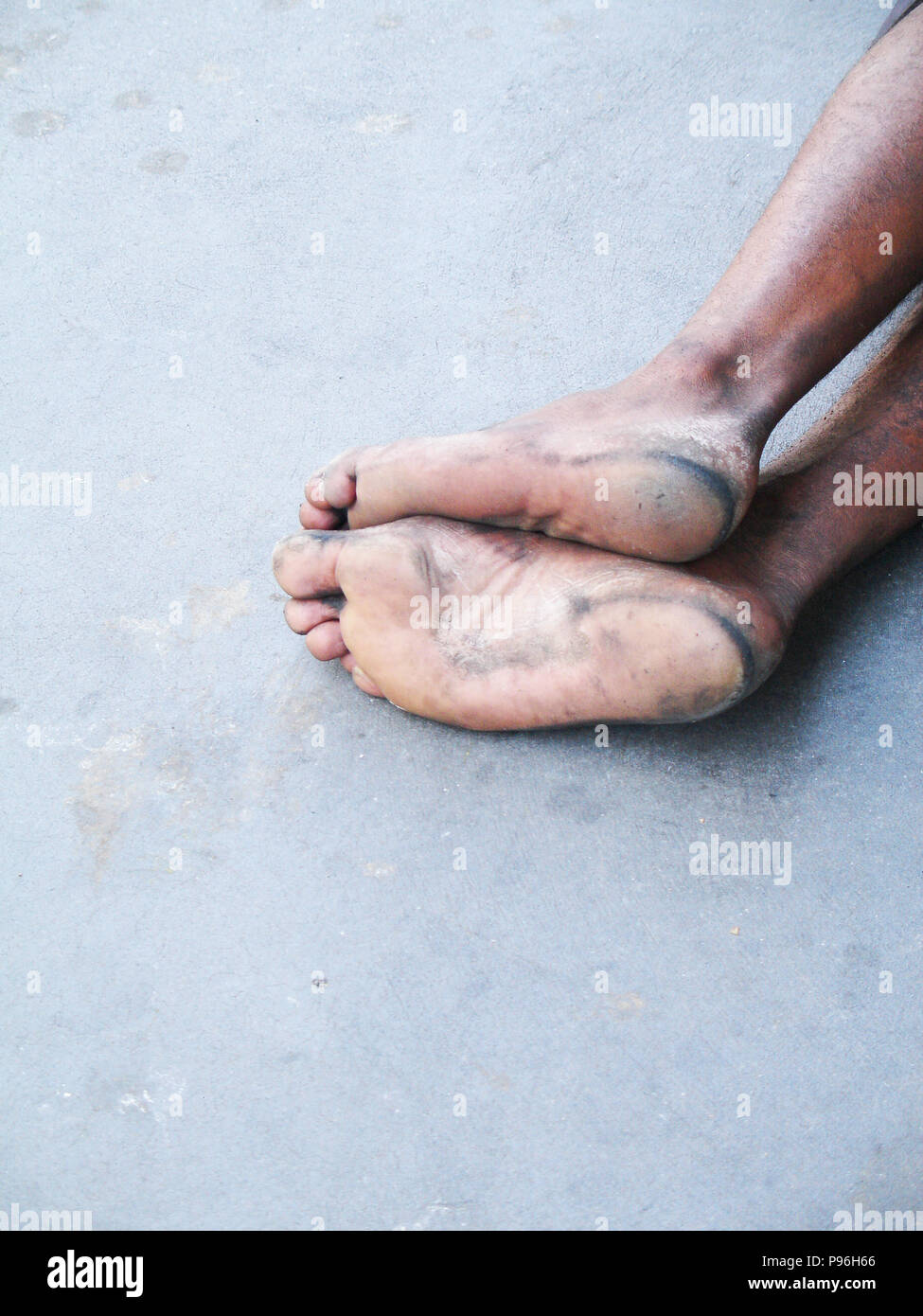 Feet of sleeping homeless hi-res stock photography and images - Alamy
