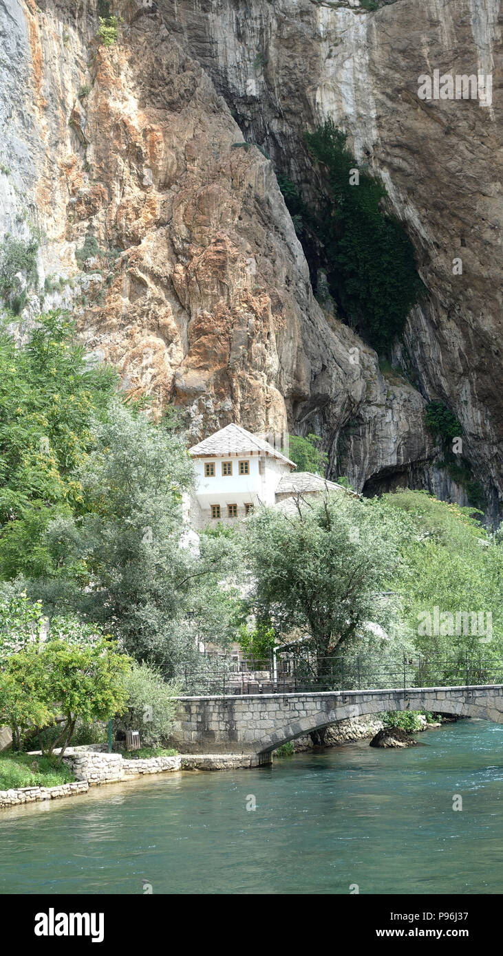 Buna bridge hi-res stock photography and images - Alamy