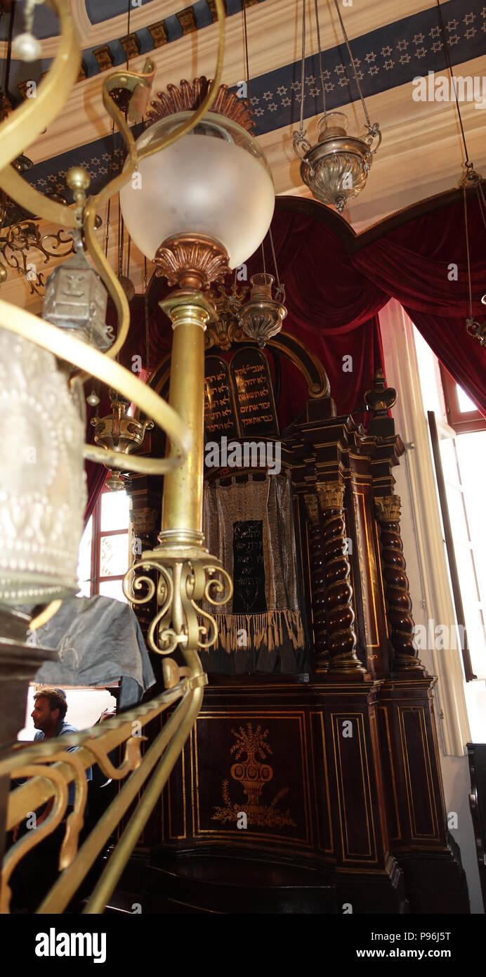 Synagogue detail hi-res stock photography and images - Alamy