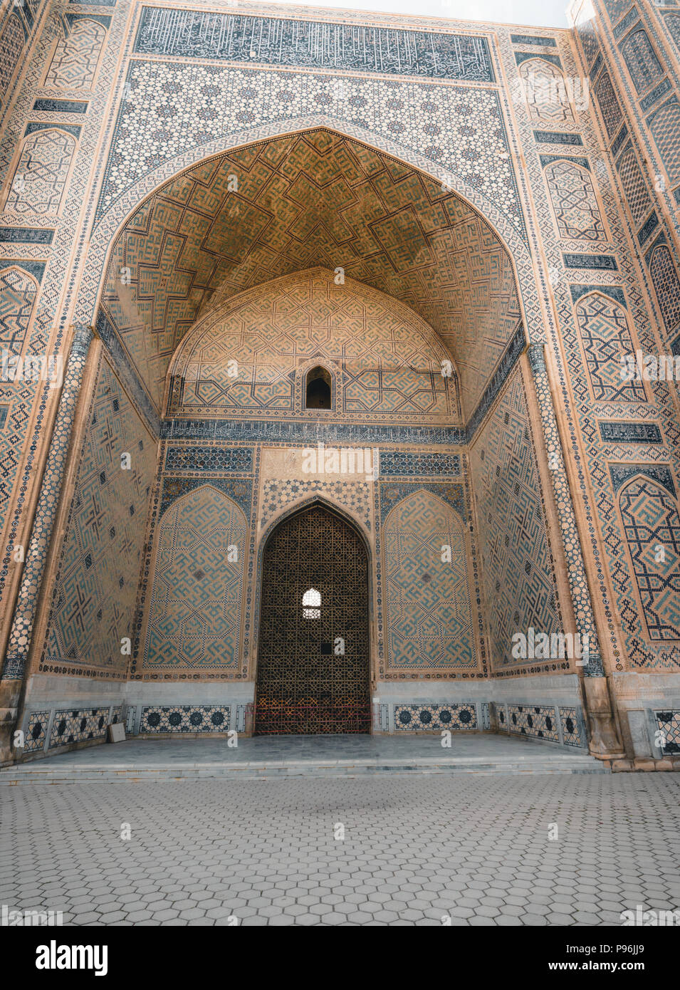 Entrance gate to Bibi Khanum Mosque in Samarkand Uzbekistan Stock Photo ...