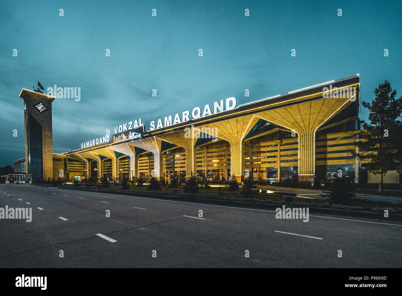 Samarkand train station in Uzbekistan vokzal Stock Photo - Alamy