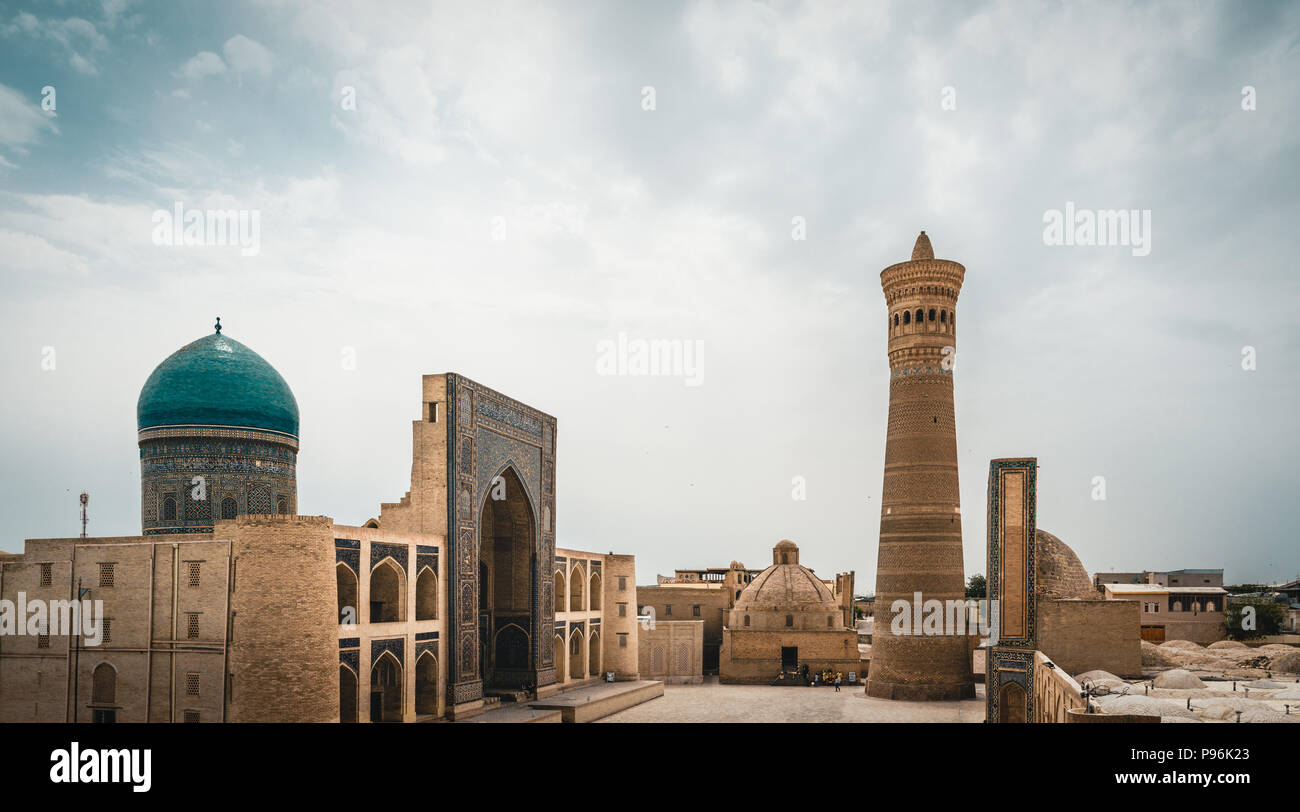 Poi Kalon Mosque and Minaret in Bukhara, Uzbekistan Stock Photo - Alamy