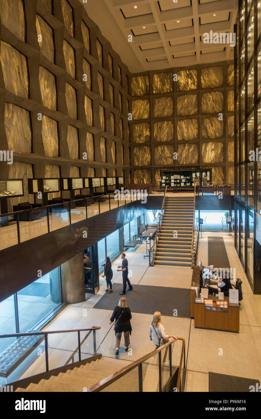 Beinecke rare book and manuscript library New Haven CT Stock Photo - Alamy