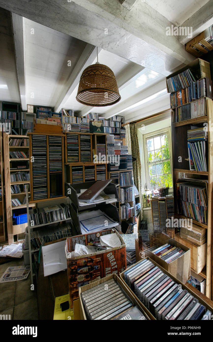 Cluttered , untidy but atmospheric rooms in old farm house full of ...