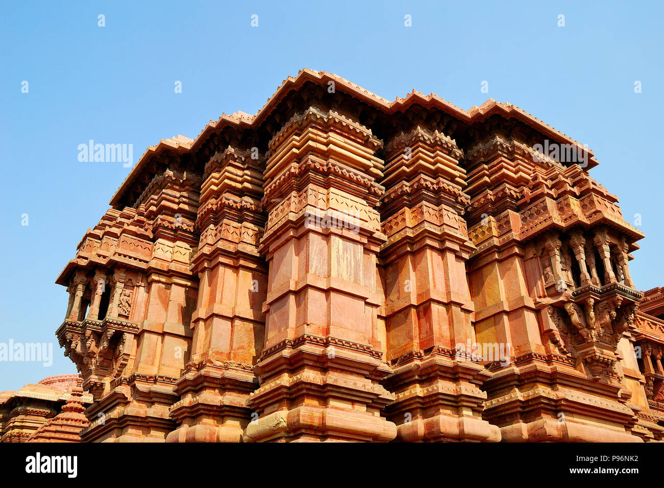 Vrindavan temple hi-res stock photography and images - Alamy
