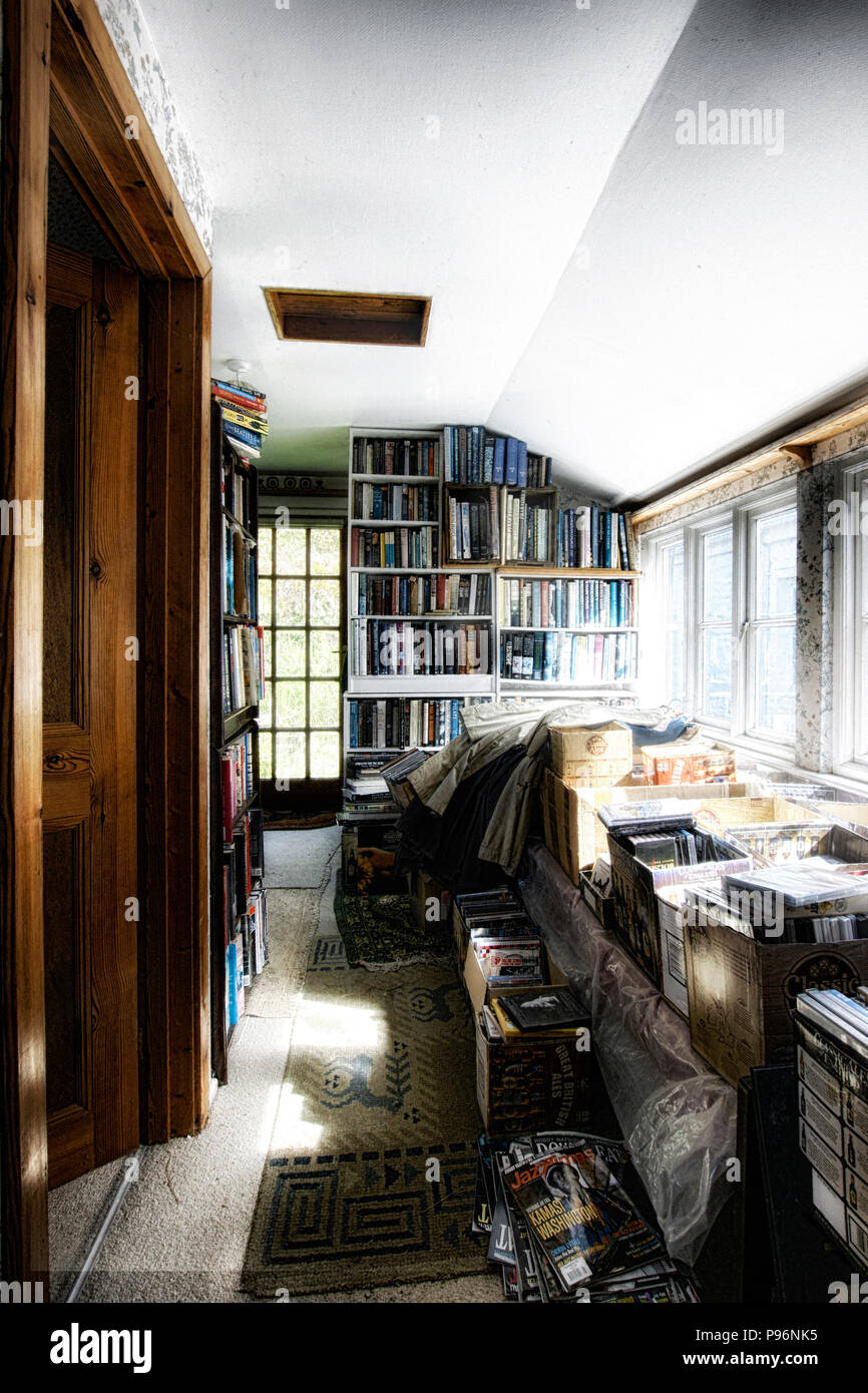 Cluttered , untidy but atmospheric rooms in old farm house full of ...