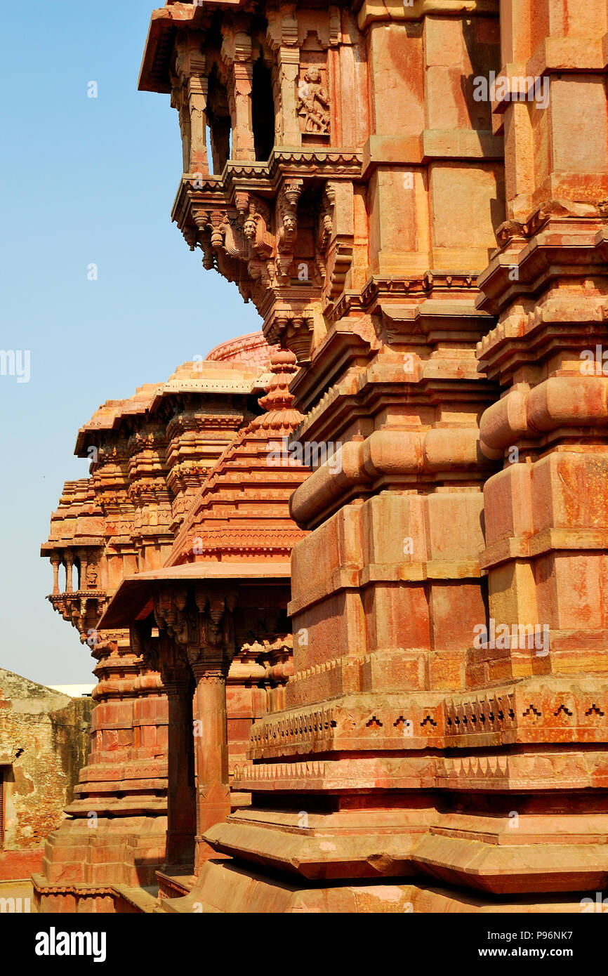 Vrindavan india temple hi-res stock photography and images - Alamy