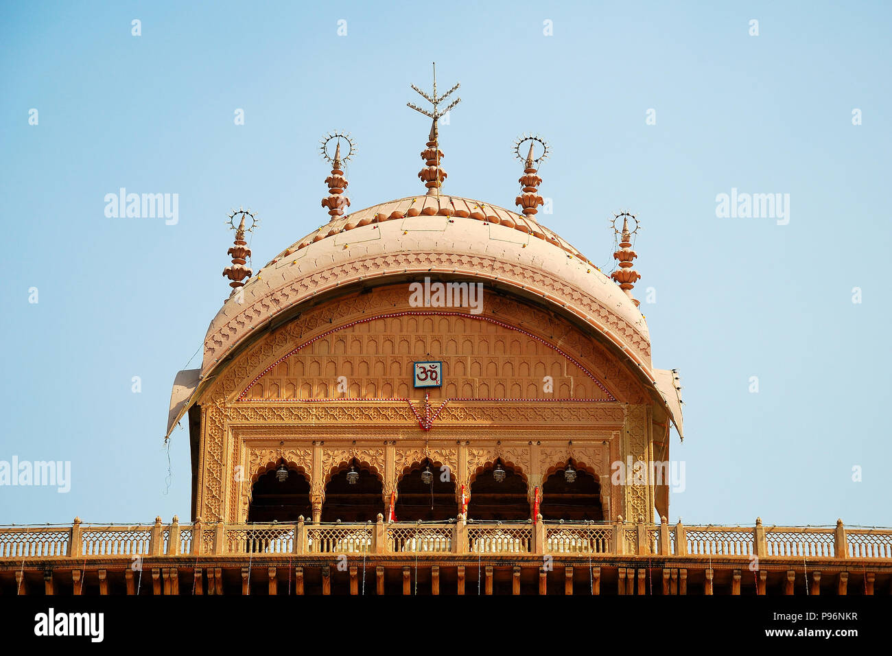 India vrindavan hindu temple hi-res stock photography and images - Alamy
