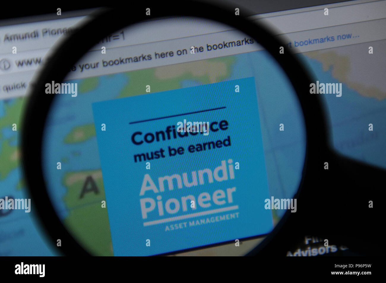 Logo amundi hi-res stock photography and images - Alamy