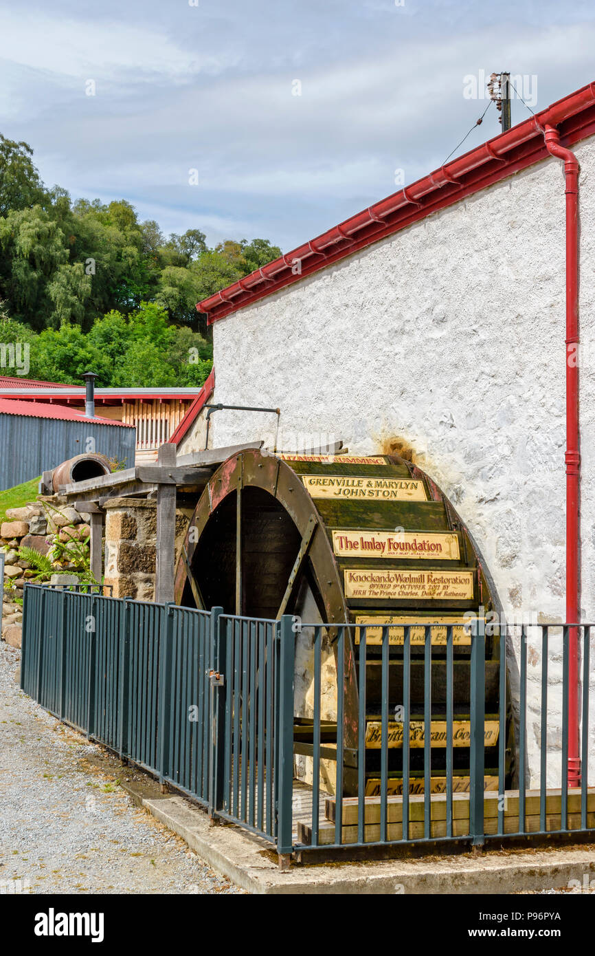 Weaving Wool Scotland High Resolution Stock Photography and Images - Alamy