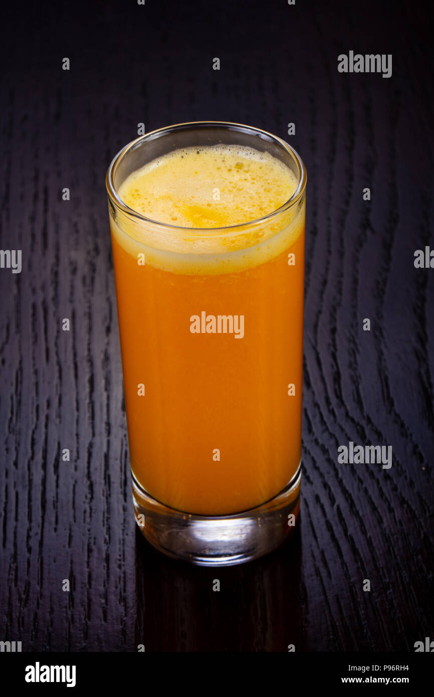 Sweet and refreshing orange juice Stock Photo - Alamy
