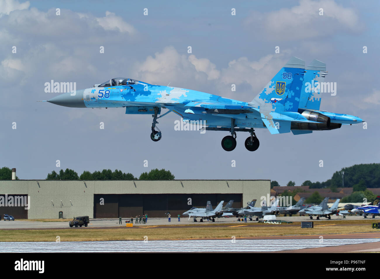 Sukhoi su 27 ukraine hi-res stock photography and images - Alamy