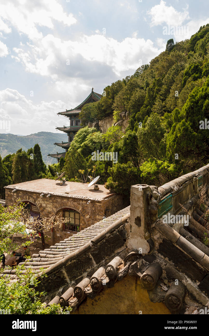 Cave temple of tianlongshan hi-res stock photography and images - Alamy