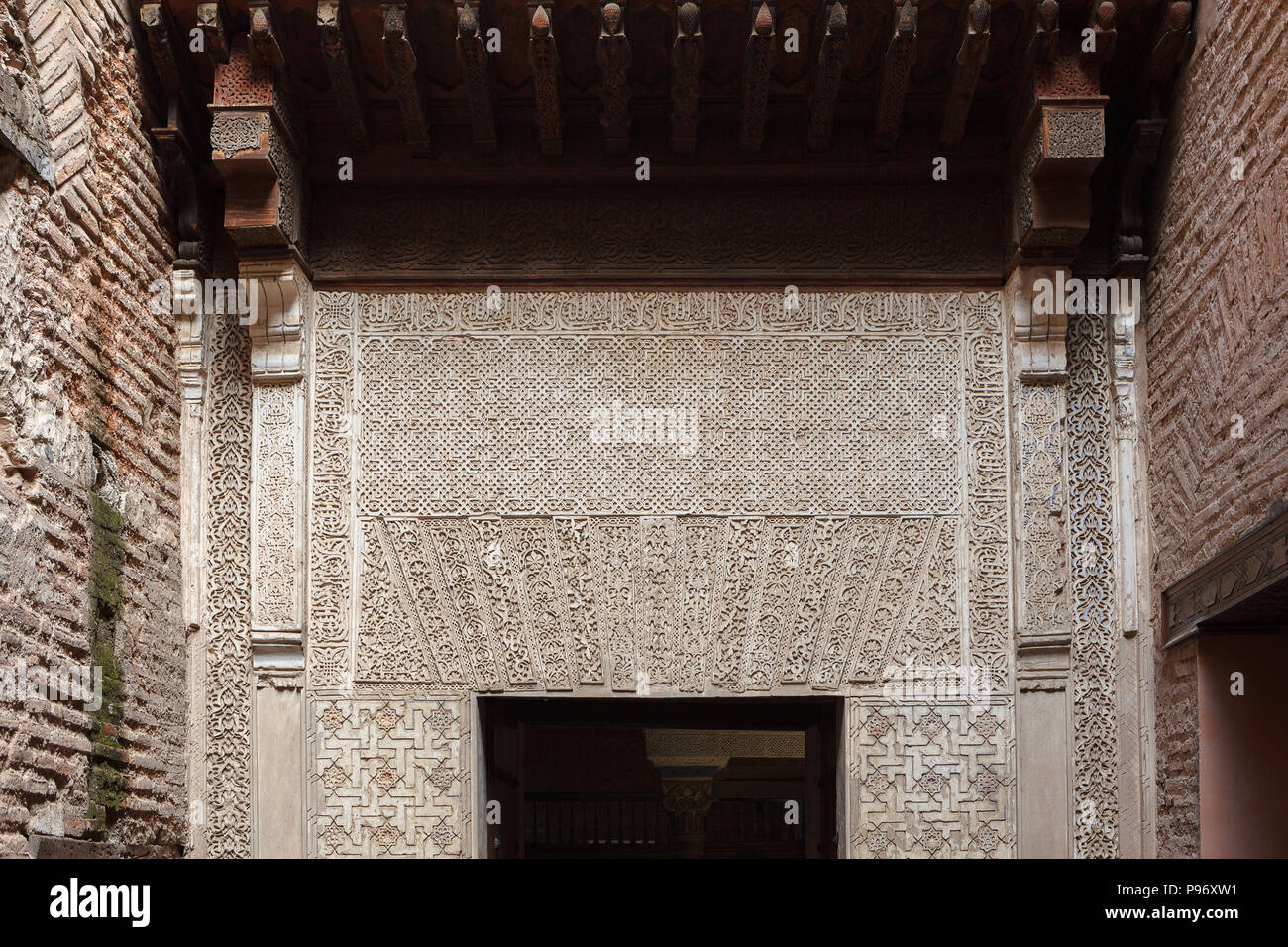 Muqarnas arch hi-res stock photography and images - Alamy