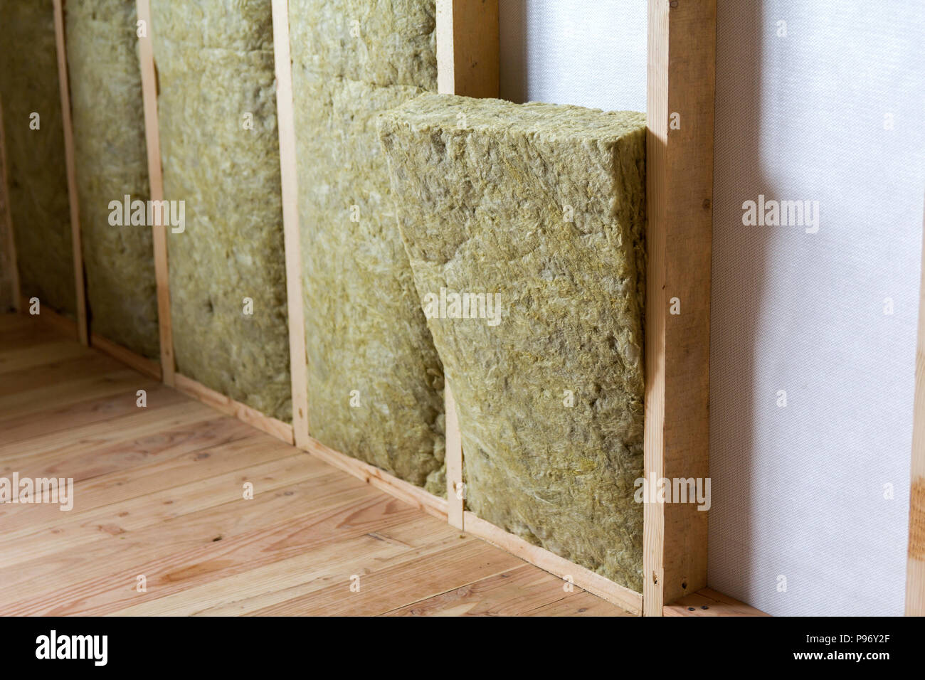 Installation of partition walls hi-res stock photography and images - Alamy