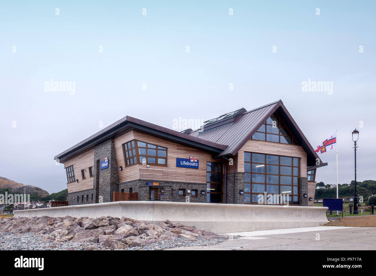 The royal national lifeboat institution logo hi-res stock photography ...