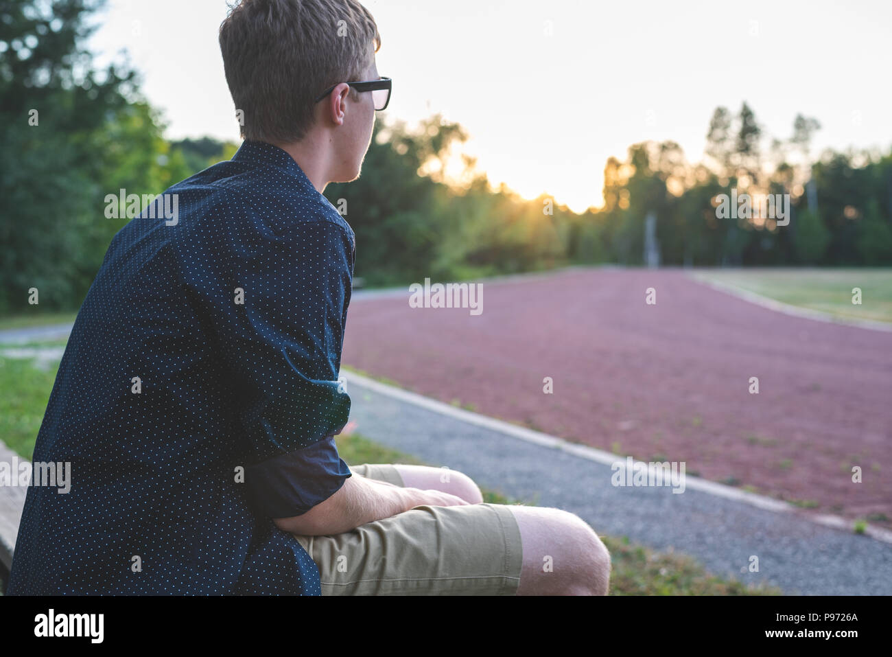 Lonely teenager hi-res stock photography and images - Alamy