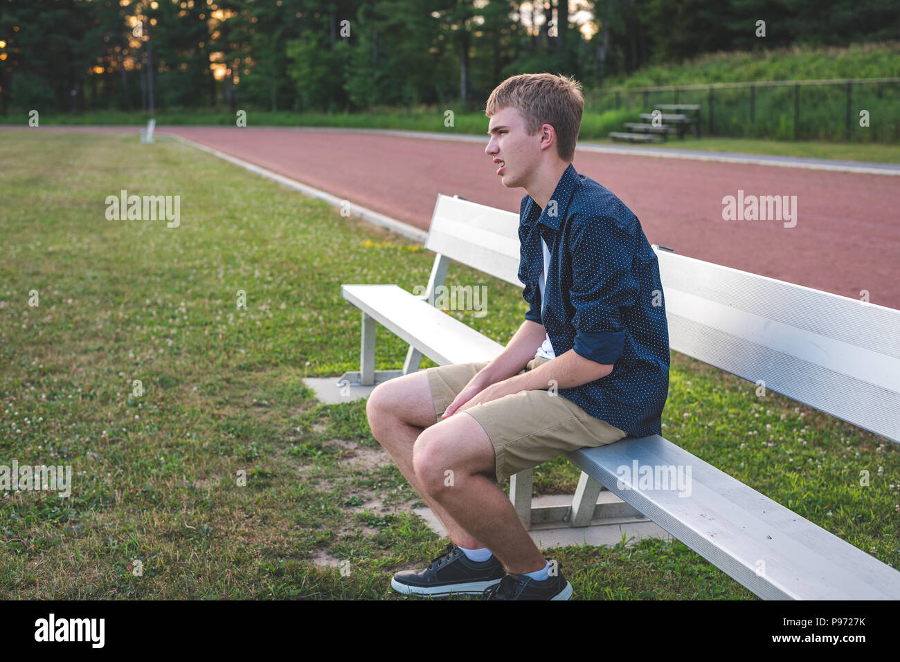 Teen running track hi-res stock photography and images - Alamy