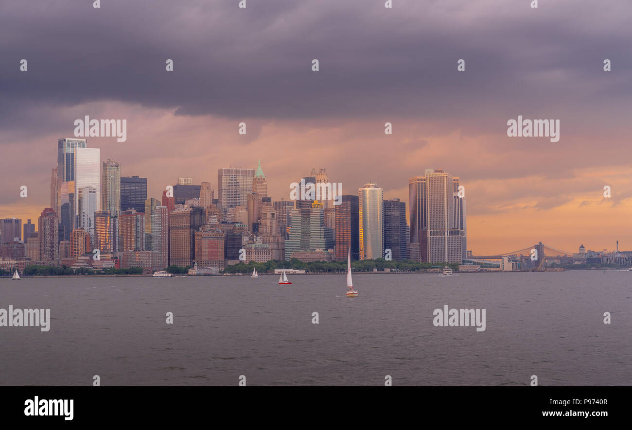 New york harbor view hi-res stock photography and images - Alamy