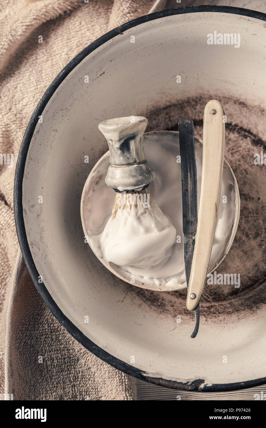 Antique shave tools with brush, razor, soap Stock Photo - Alamy