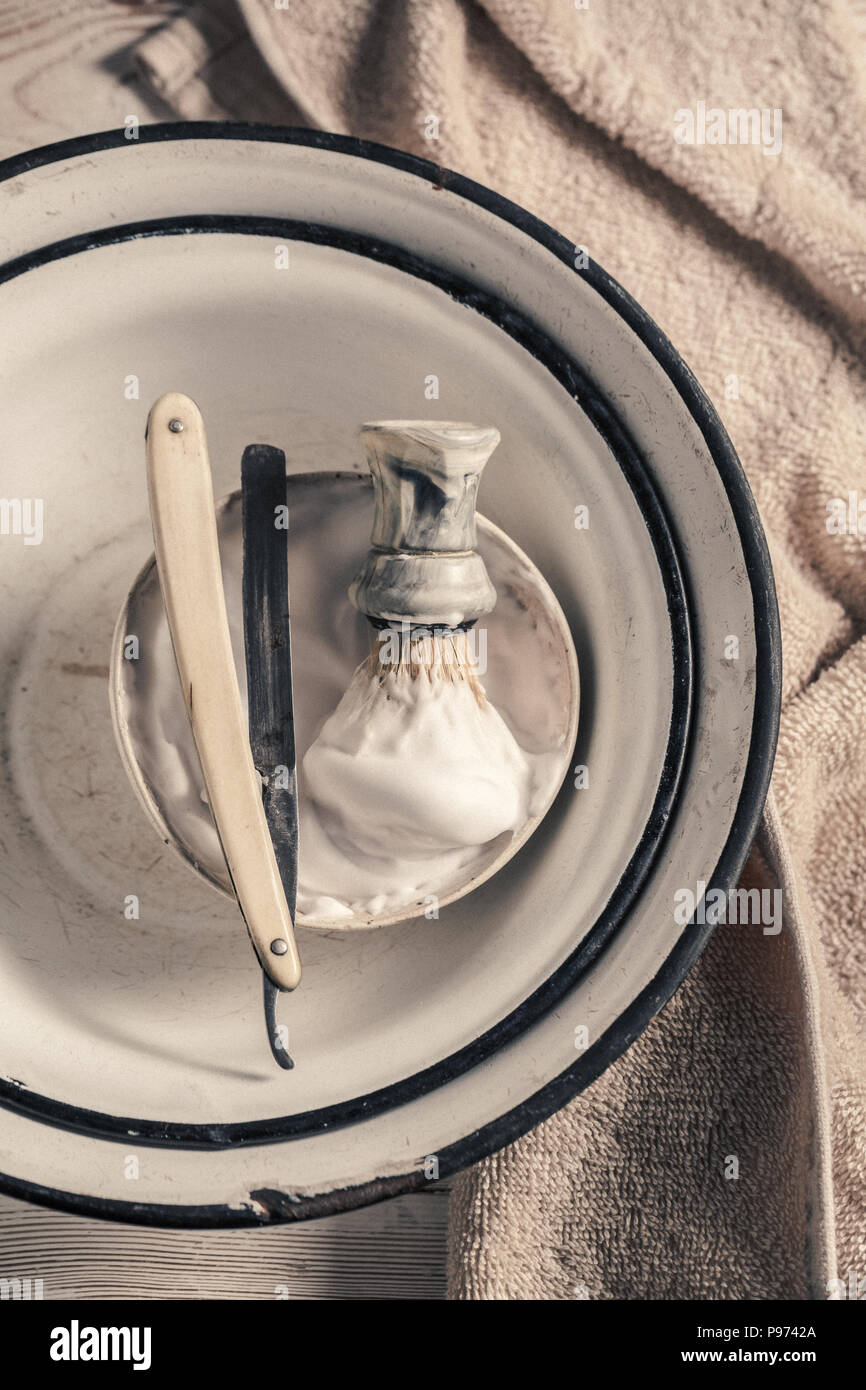 Classic barber equipment. Sharp razor, soap and brush Stock Photo - Alamy