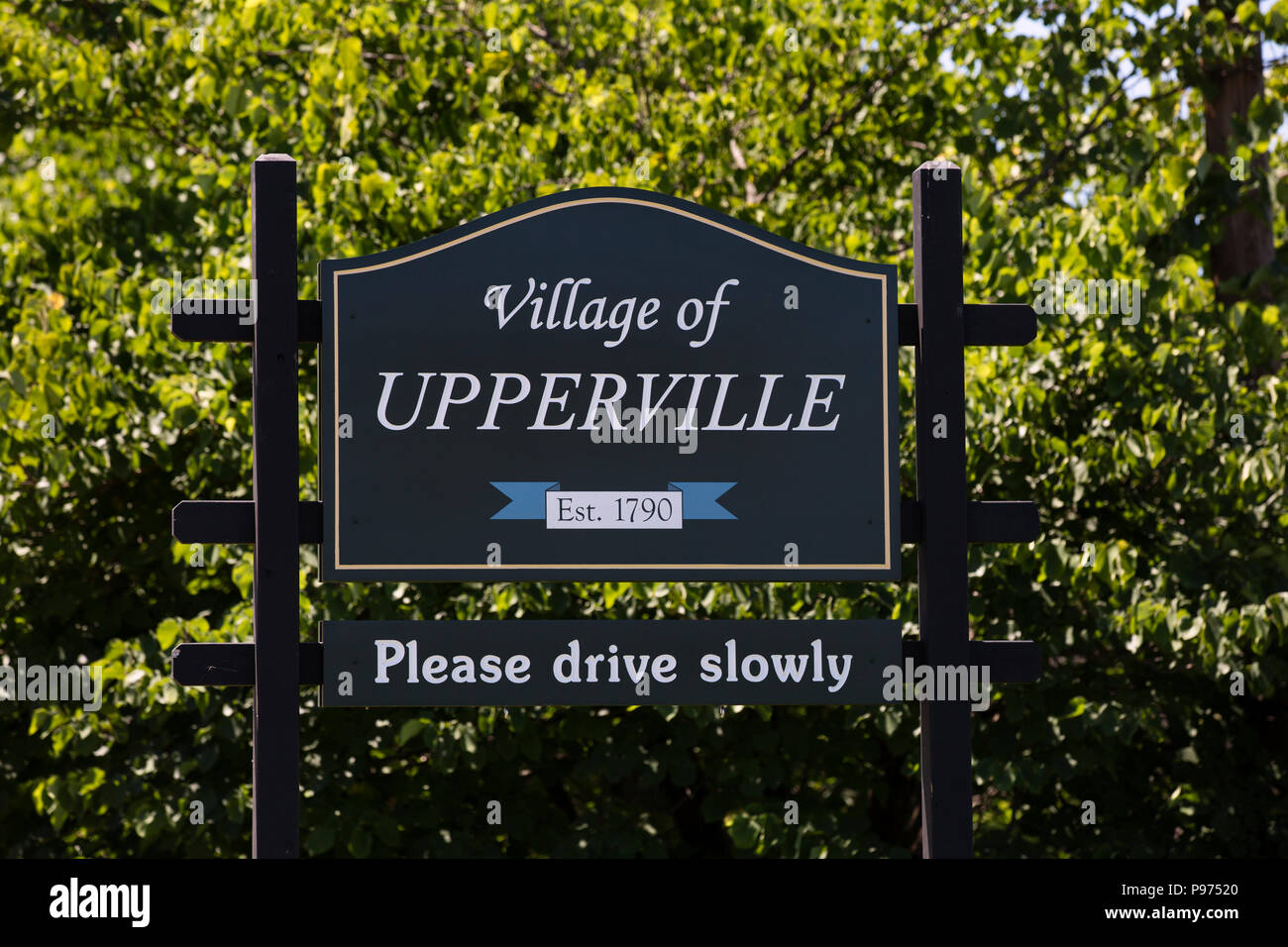 Welcome sign to Upperville Virginia in Fauquier County Stock Photo - Alamy