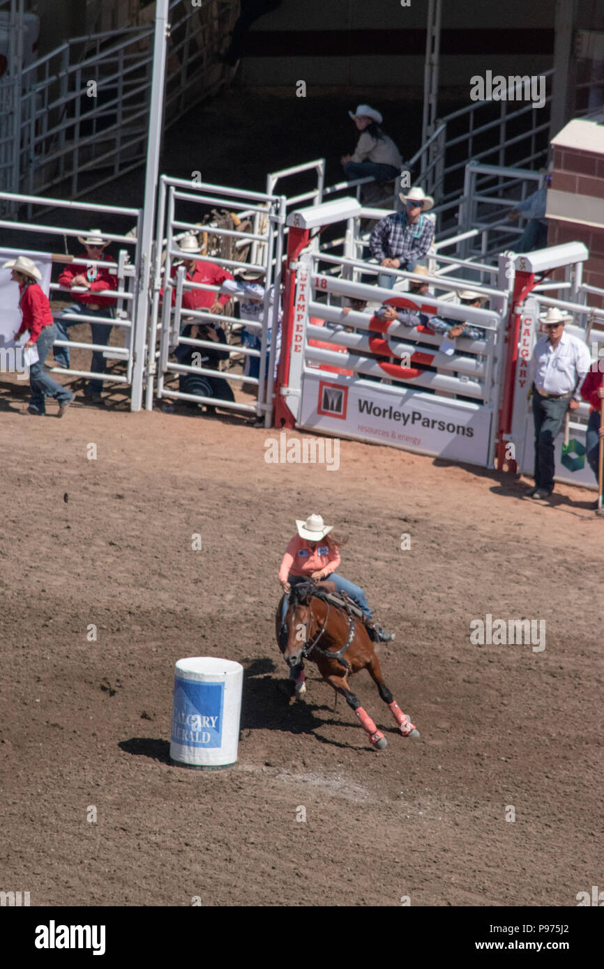 Cowgirls barrel racing hi-res stock photography and images - Alamy