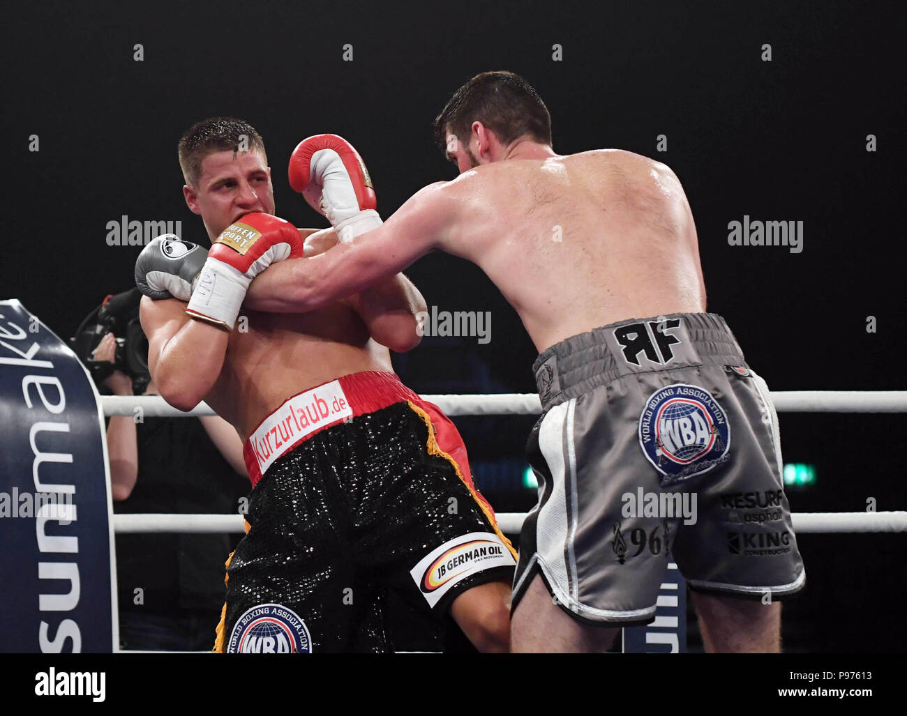 Offenburg, Germany. 14th July, 2018. Boxing: WBA super middleweight ...