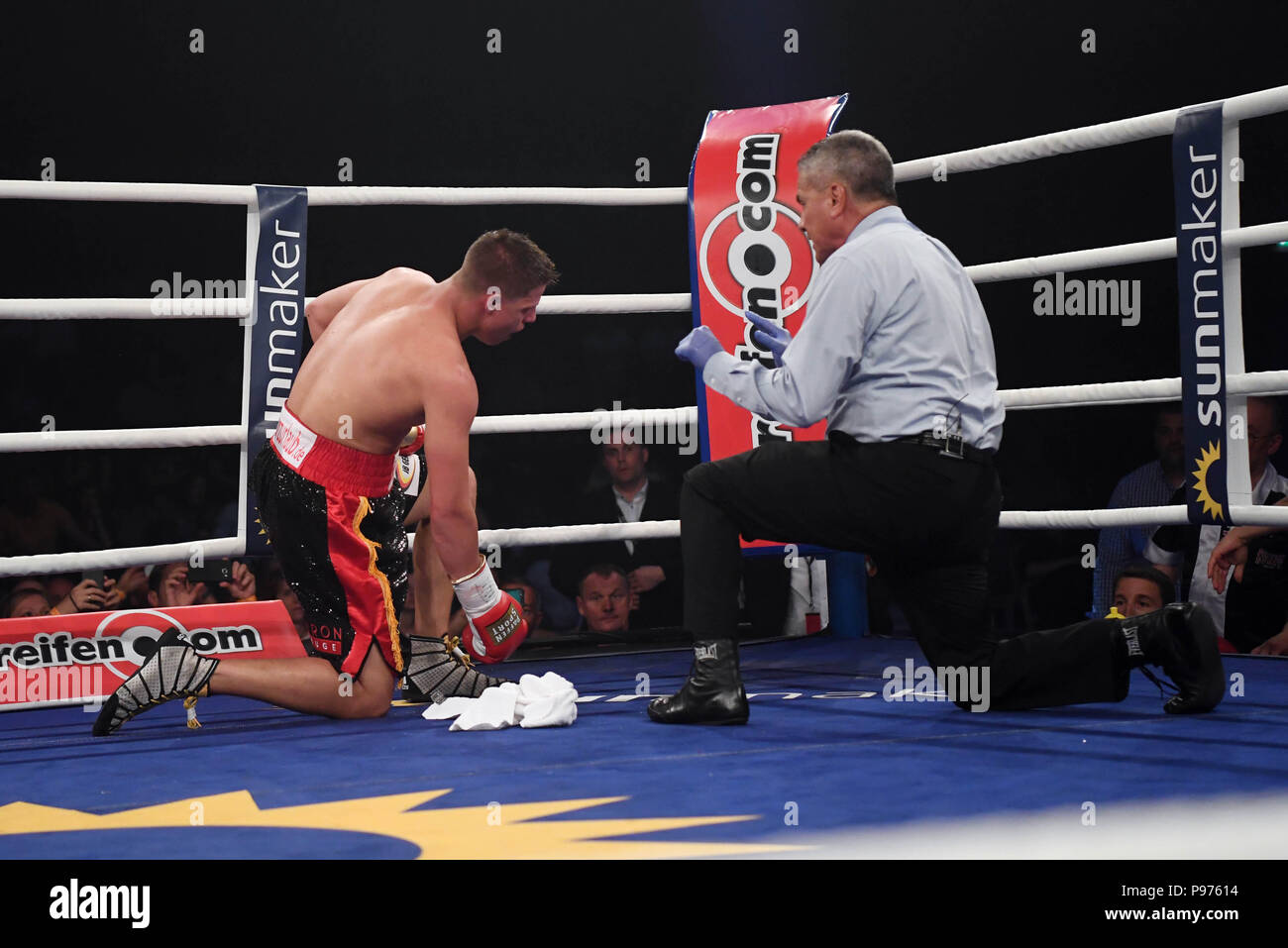 Offenburg, Germany. 14th July, 2018. Boxing: WBA super middleweight ...