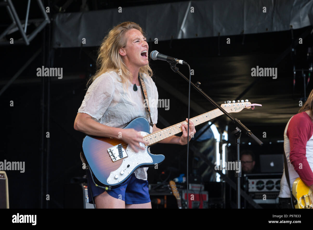 Horses runnin hi-res stock photography and images - Alamy