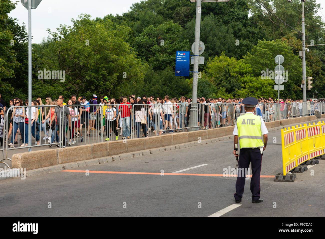 2018 fifa world cup russia crowd hi-res stock photography and images ...
