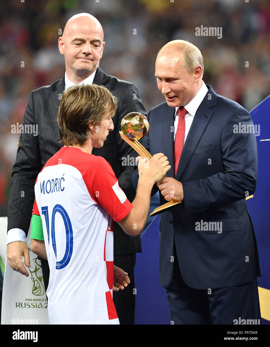Luka modric 2018 golden ball hi-res stock photography and images - Alamy