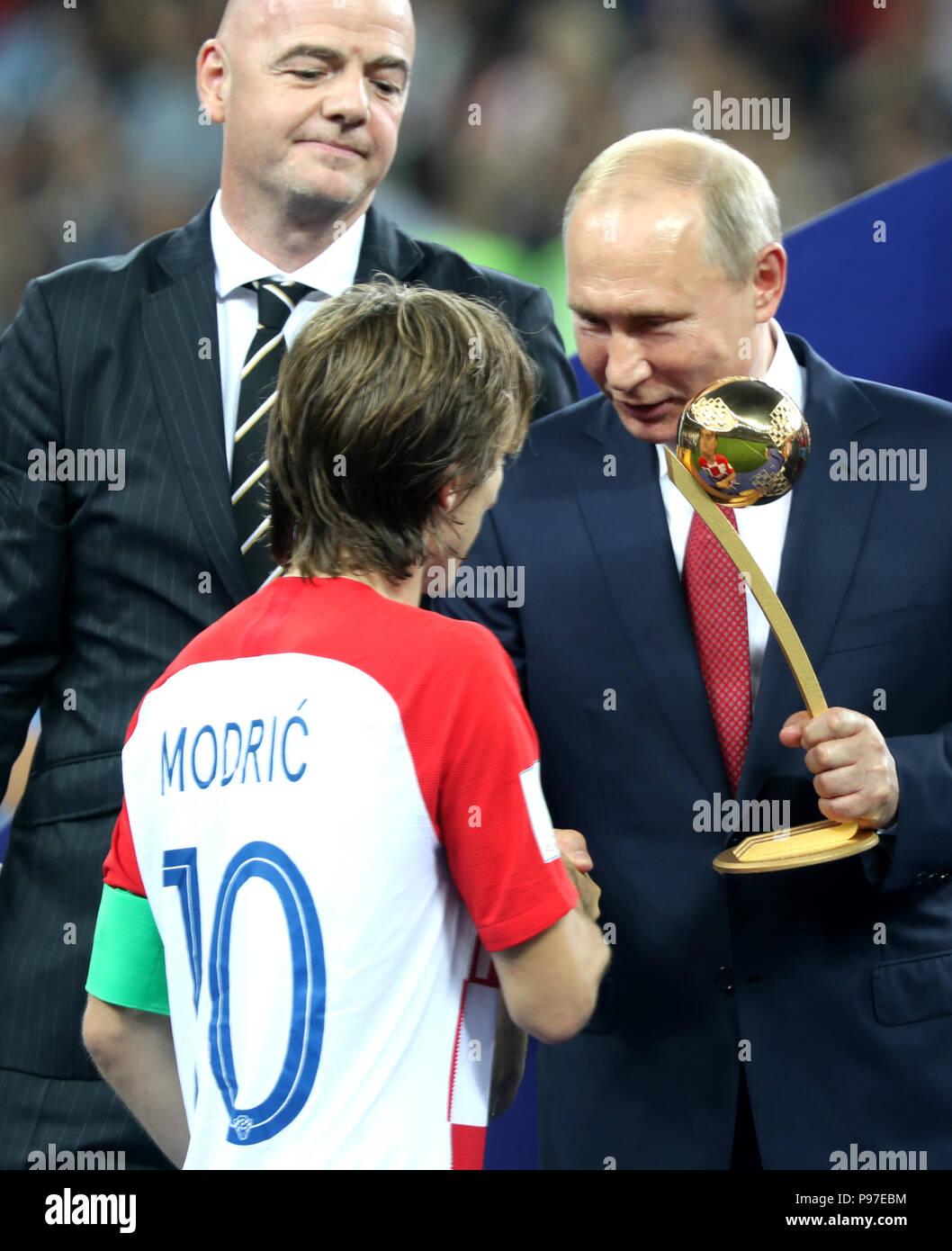 Receiving trophy from vladimir putin hi-res stock photography and ...